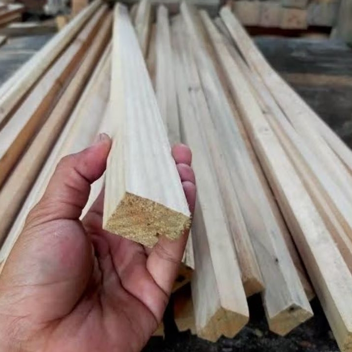 Jual Reng kayu ukuran 2x3x150 cm bahan dari kayu waru sudah di serut ...