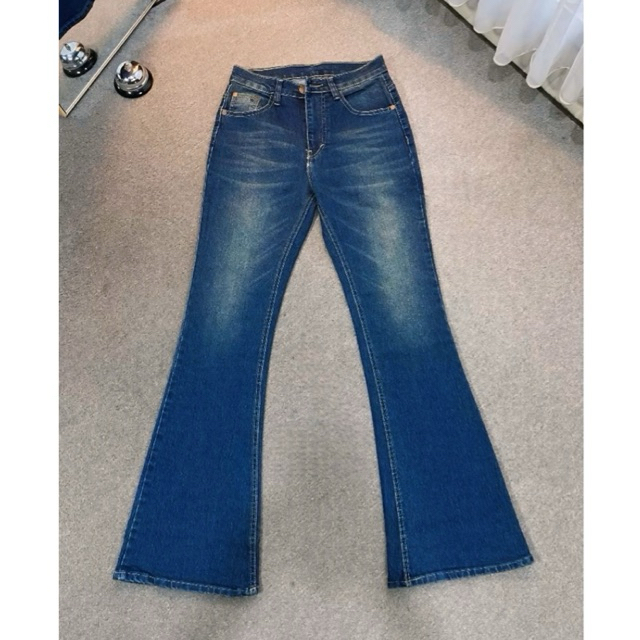 Jual Highwaist Jeans Cutbray Retro Premium - Celana Panjang Cutbray Wanita Kekinian | Shopee ...