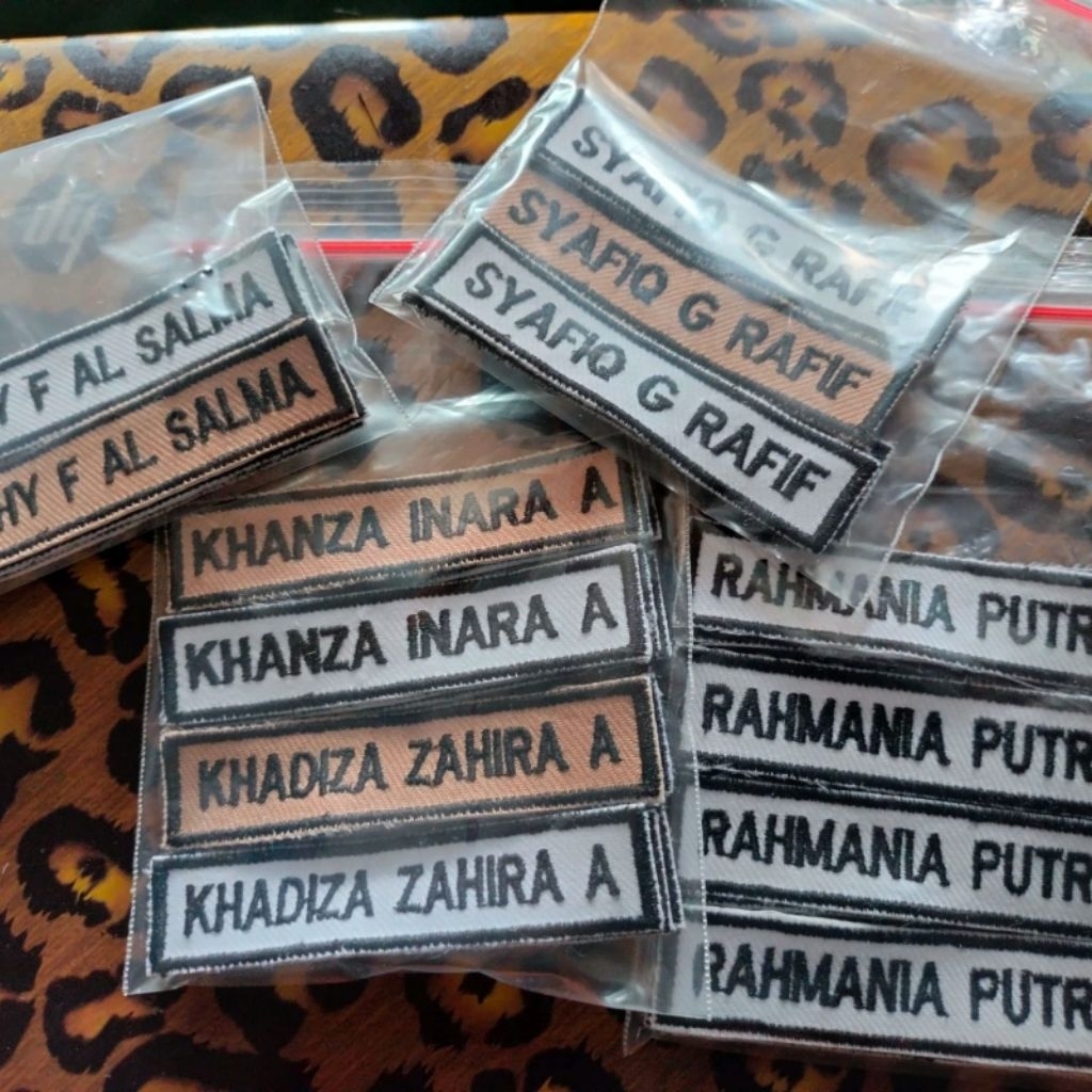 Jual label name tag nama bordir anak sekolah untuk baju seragam putih ...