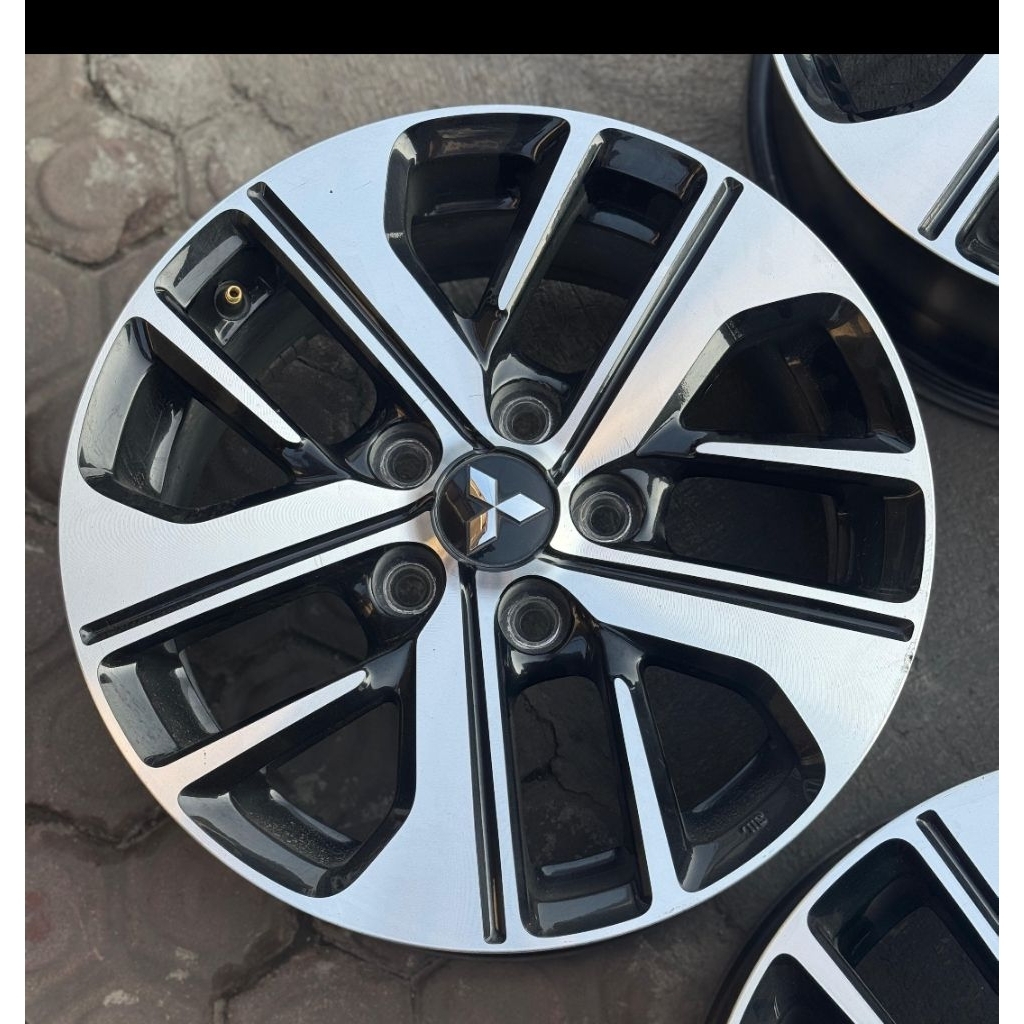 Jual Velg Mitsubishi expander | Shopee Indonesia