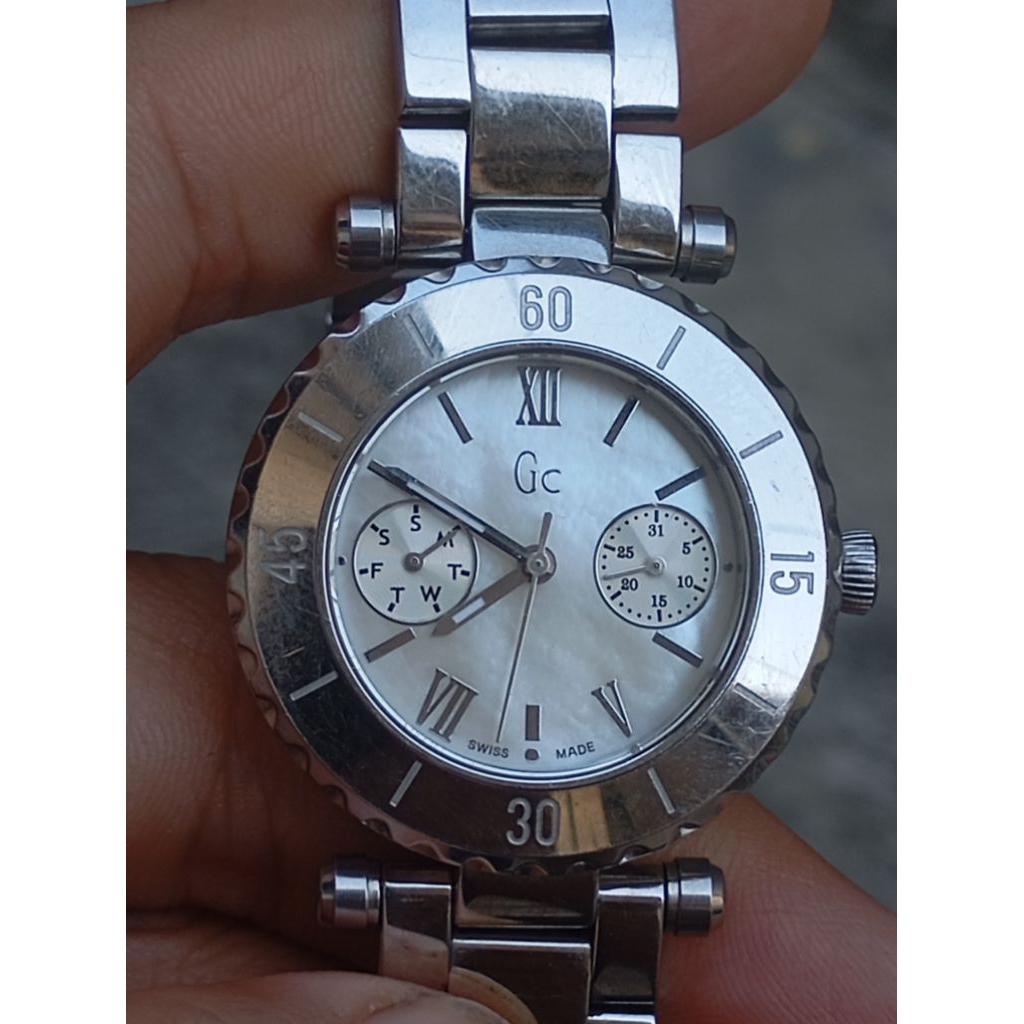 Jual jam tangan gc 32000 guess colection multifungsi swiss quartz ...