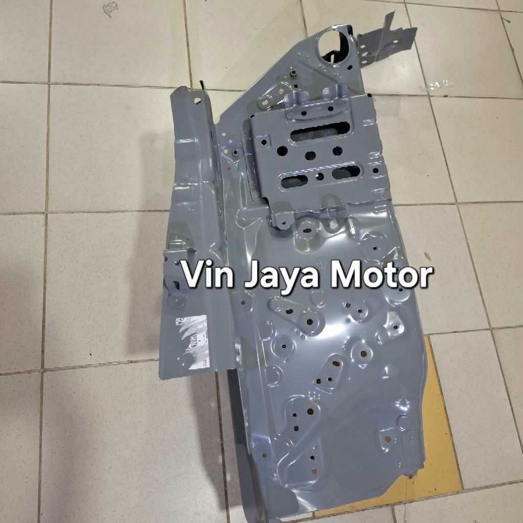 Jual Apron Afron Depan Toyota Innova Reborn Original Gres Baru | Shopee ...