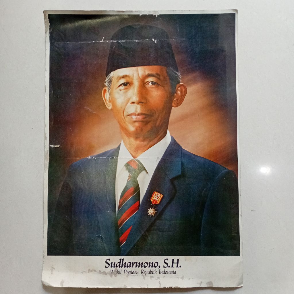 Jual Poster/Foto Sudharmono, S.H Wakil Presiden RI | Shopee Indonesia