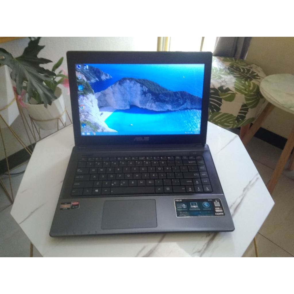 Jual Asus Asus X45U AMD E2-1800 RAM 4G SSD HDD Radeon Hd 7340 Notebook ...