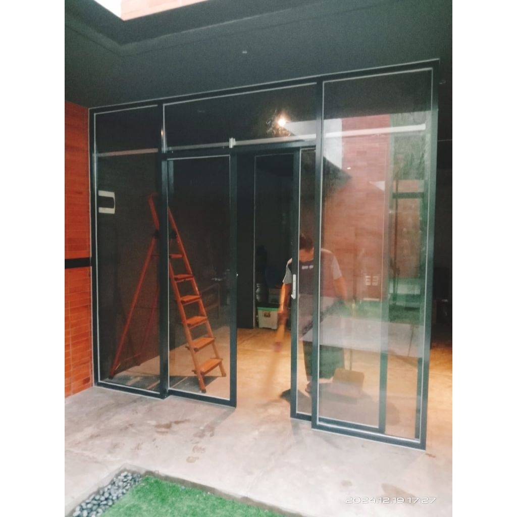 Jual Pintu Sliding double Alexindo Hitam dan Kaca bening 5mm | Shopee ...