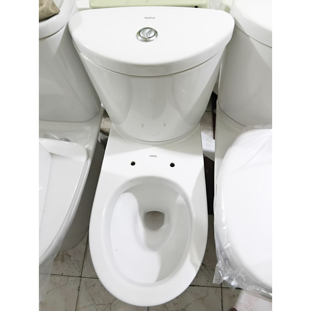Jual CLOSET DUDUK TOTO CW 821 SW 821 JP | Shopee Indonesia