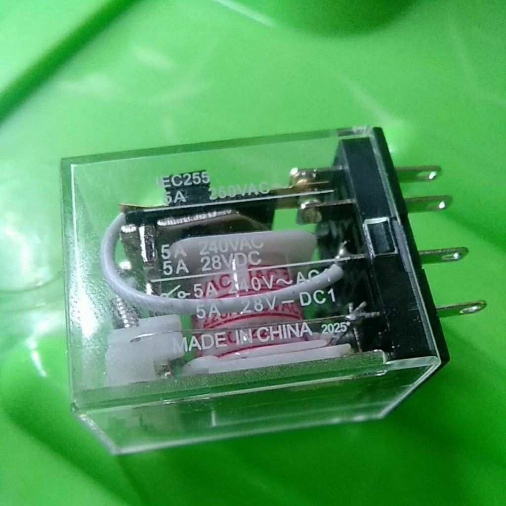 Jual IEC255 5A 250VAC 220/240VAC RELAY 8PIN + dudukan relay 8pin ...