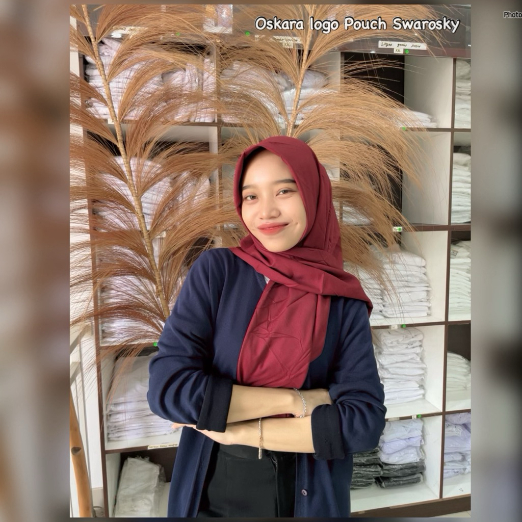 Jual SKD JILBAB S4 Oskara Logo Pouch Swarosky | Shopee Indonesia