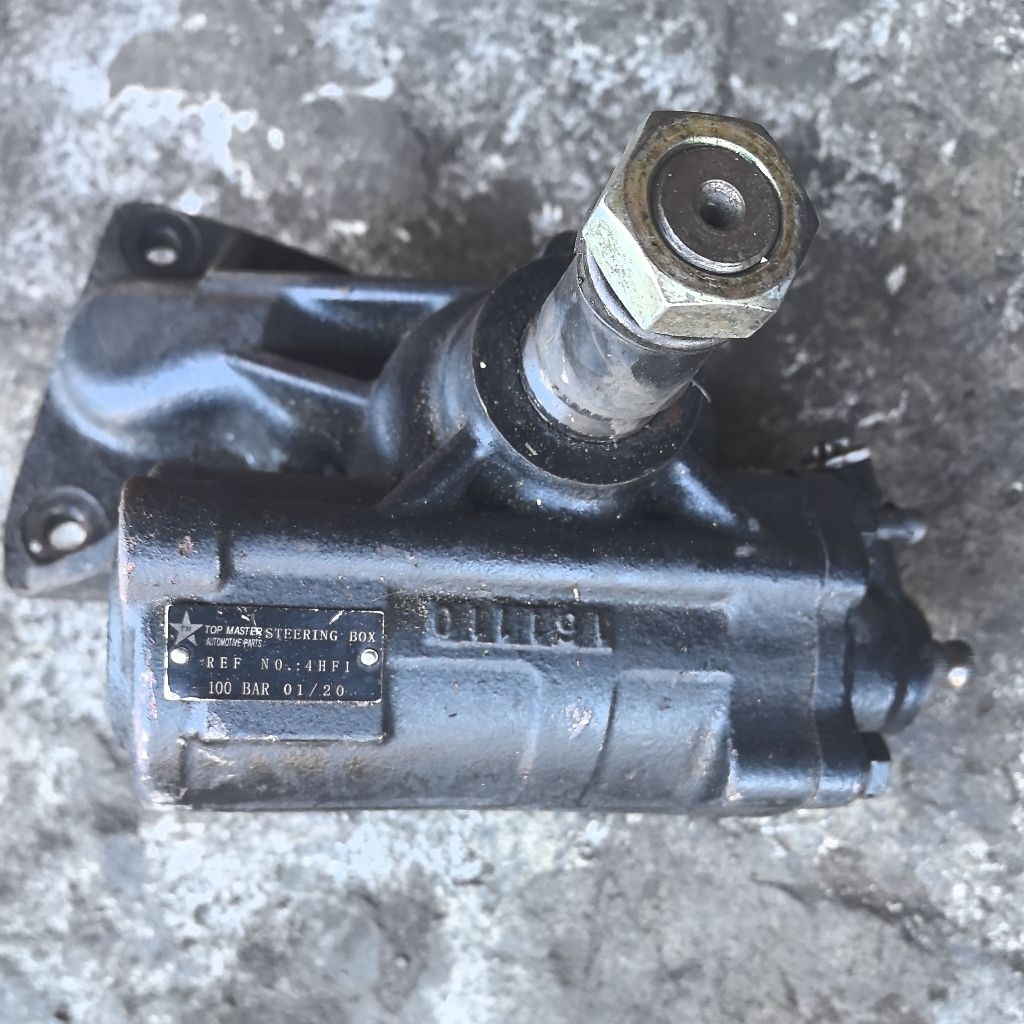 Jual Gearbox Worm Steer/Power Steering Isuzu Elf Macan NKR71 NKR66 ...
