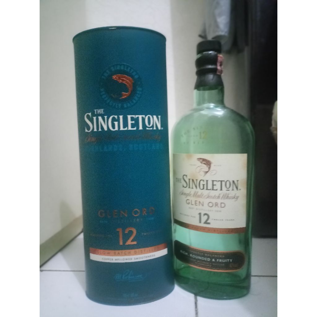 Jual Jual Botol Bekas The Singleton 12 Y.O - 700 ml ( LENGKAP DENGAN BOX ) | Shopee Indonesia