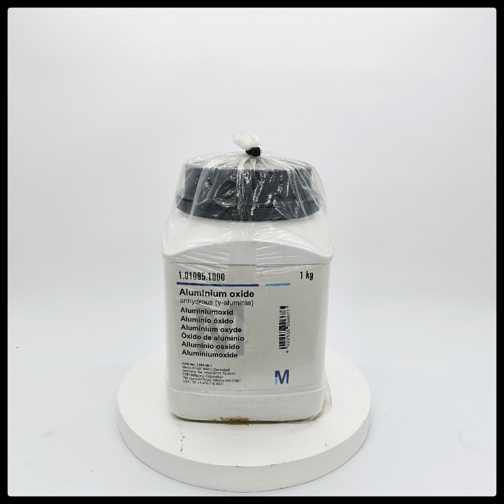 Jual Aluminium Oxide Anhydrous MERCK 1.01095.1000 / 101095 1kg | Shopee ...