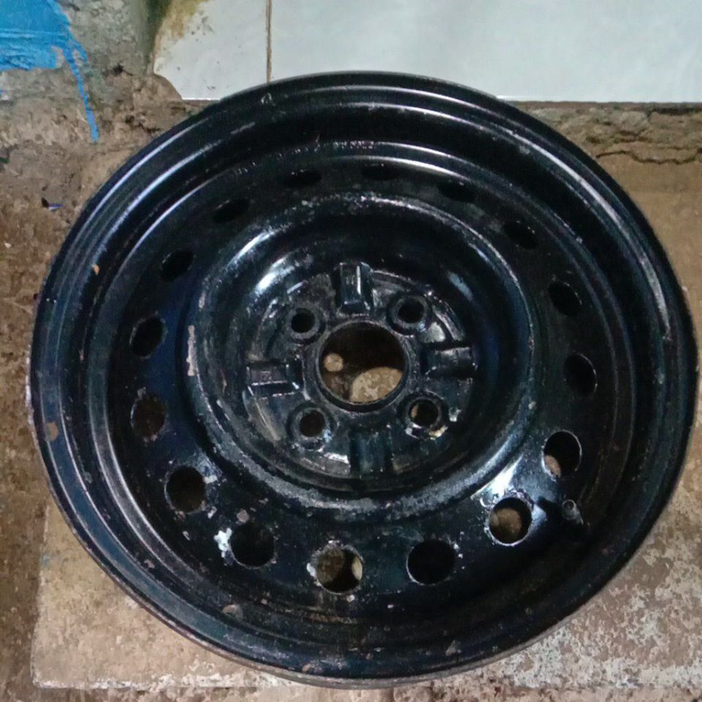 Jual VELG BESI KALENG RING 14 BAUT 4 | Shopee Indonesia