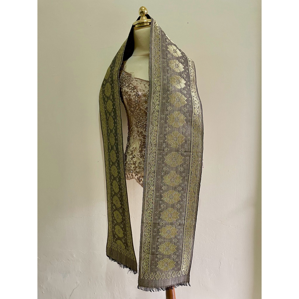 Jual Selendang Songket Sidemen Besar - cream mix hitam | Shopee Indonesia