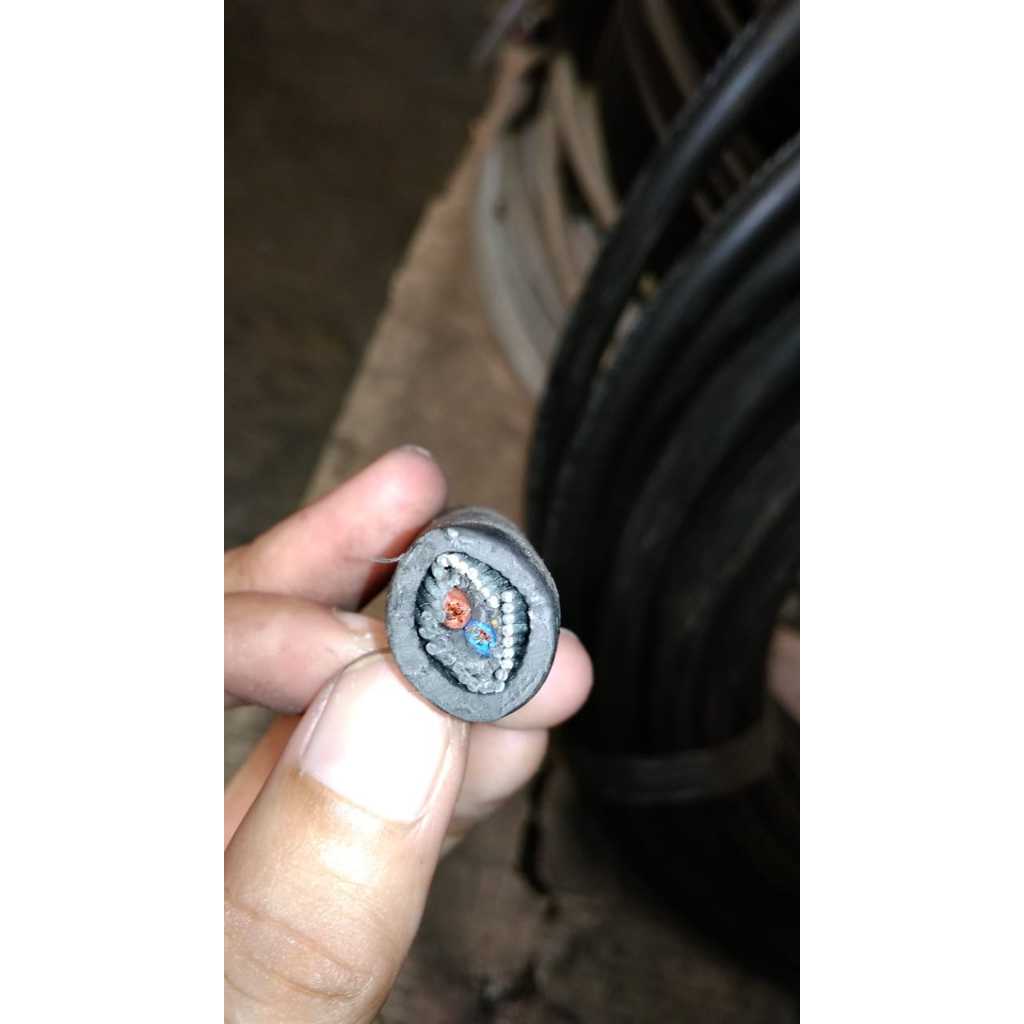 Jual KABEL N2XRY (Cu/XLPE/PVC/SWA/PVC) 2 x 1.5 mm 0,6/1kV Black FIRST CABLE - 10 Meter | Shopee ...