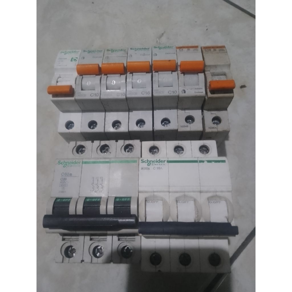 Jual MCB Schneider / MCB 3 Phase / MCB 1 Phase / MCB | Shopee Indonesia