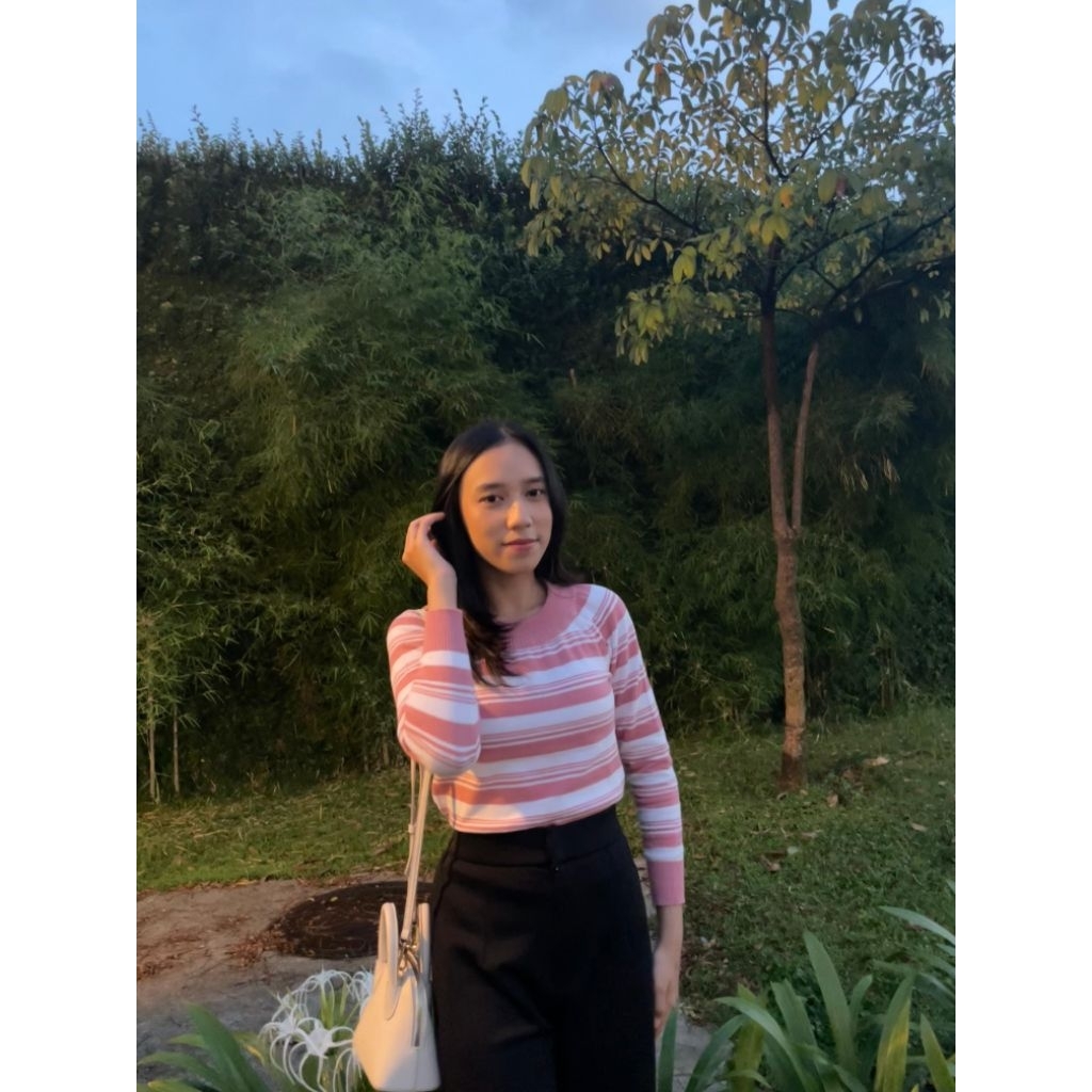 Jual Atasan wanita Oll Size M-L fit Body Rajut spandex | Shopee Indonesia