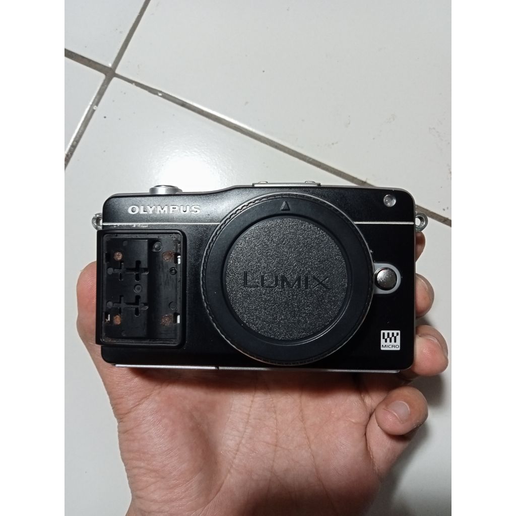 Jual Olympus Pen Mini E-PM2 Body Aja | Shopee Indonesia