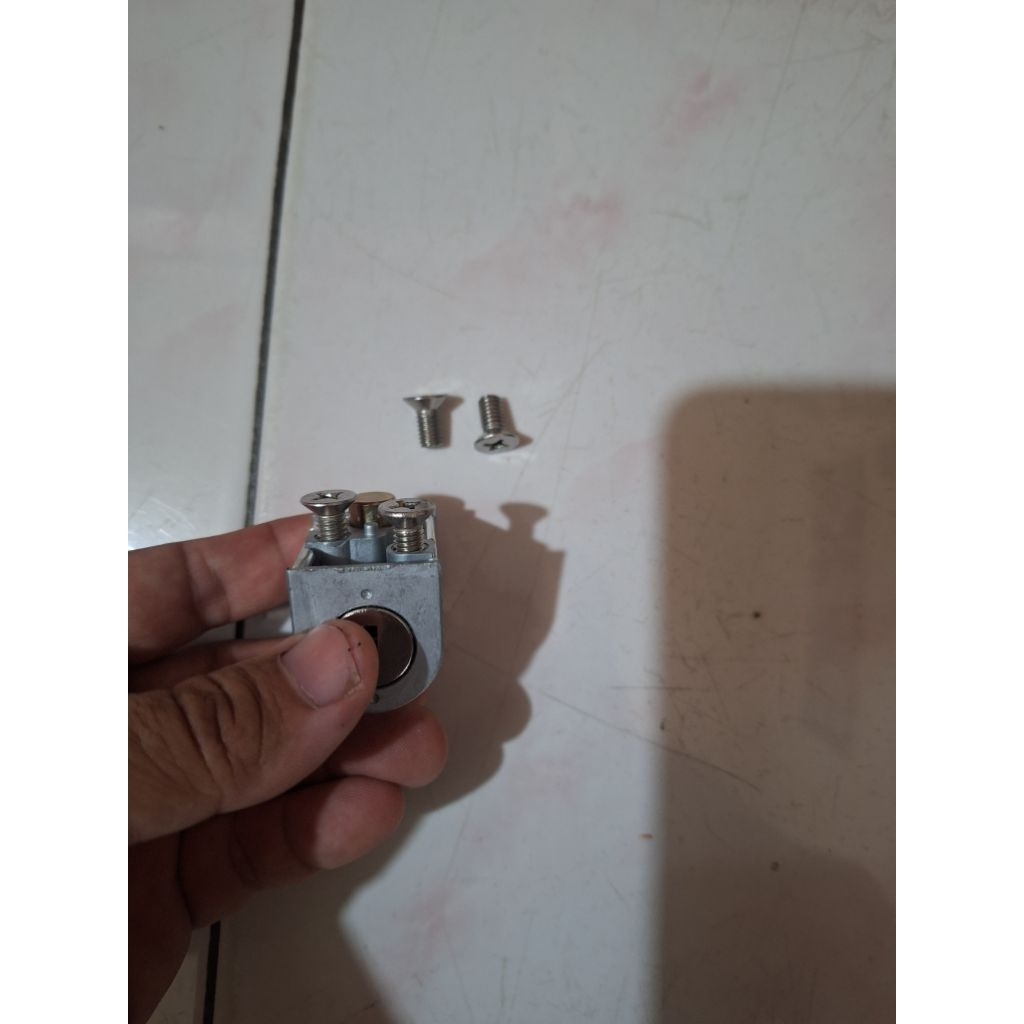 Jual baut kunci stang stir honda c50 c70 c90 pispot c700 c800 supercub ...