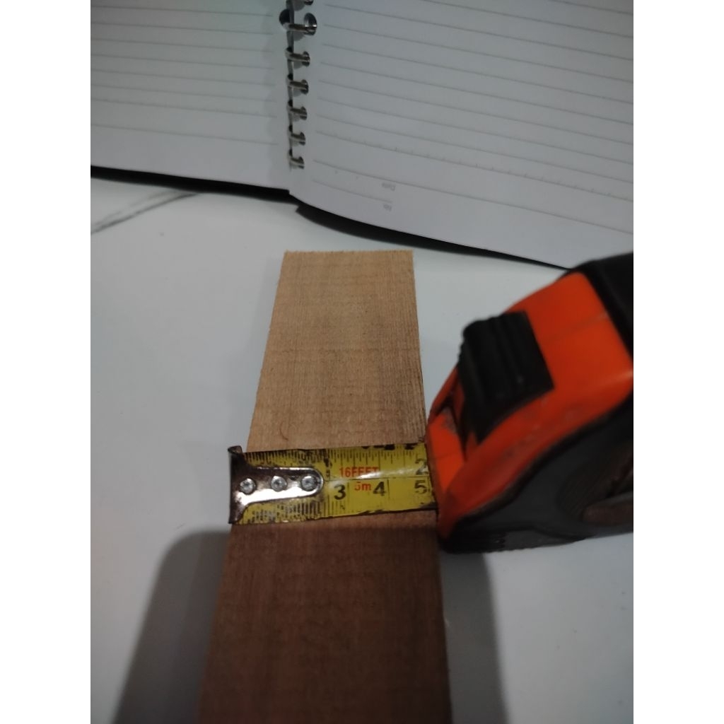 Jual Kayu list kayu meranti ukuran 0.5 cm x 5 cm panjang 50-150 cm ...