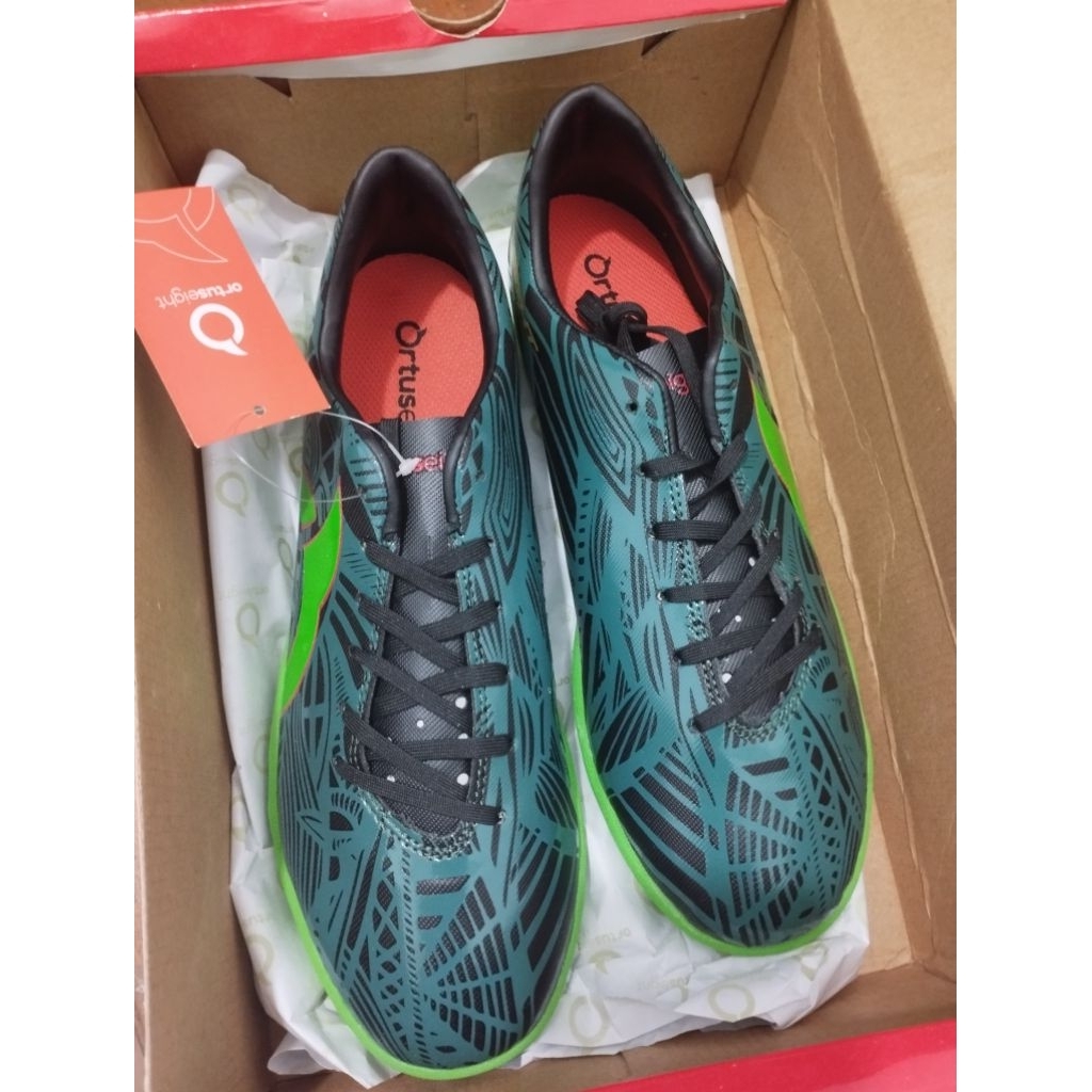 Jual sepatu futsal ortusieght aztec green size 41 100% original ...