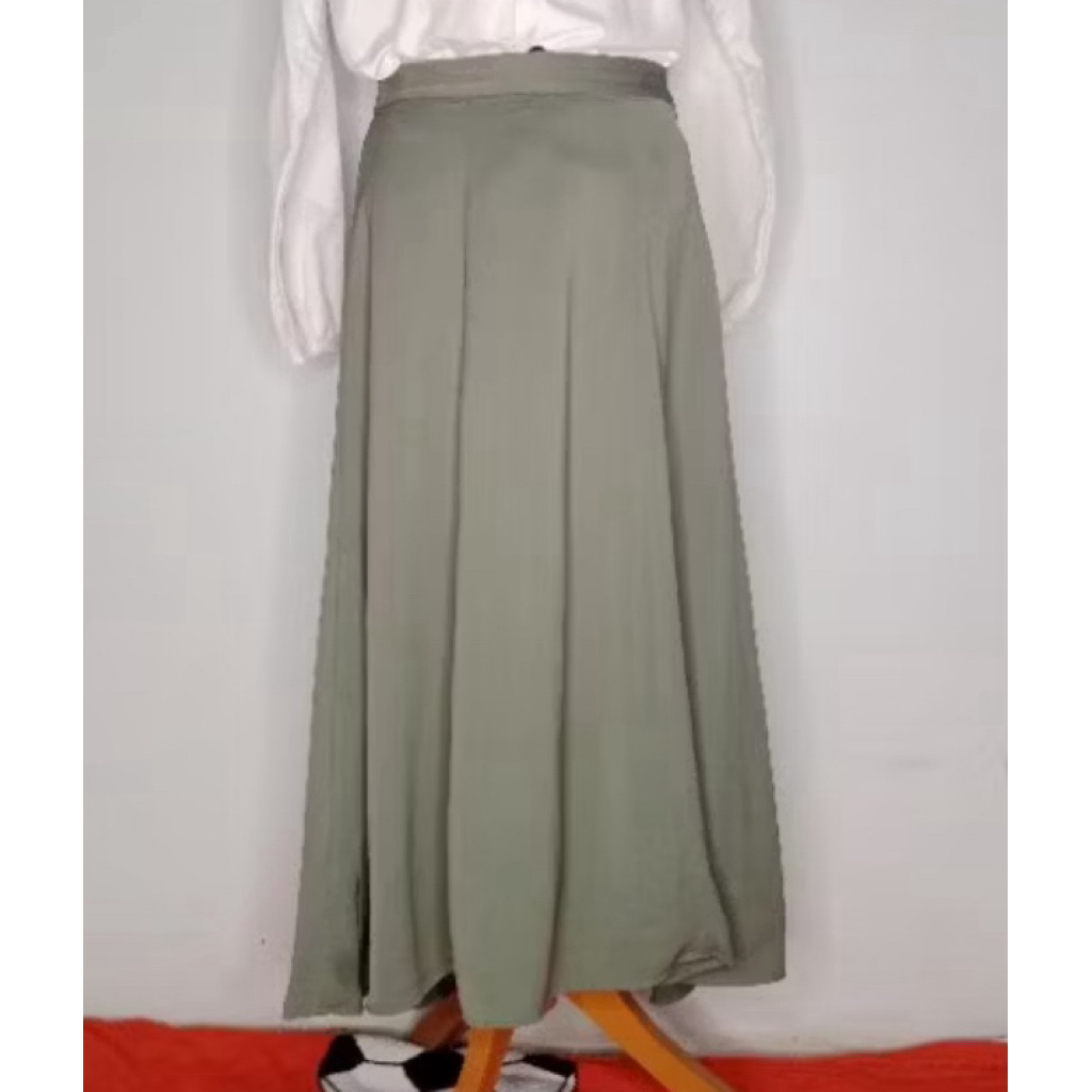 Jual PRELOVED ROK WARNA SAGE GREEN | Shopee Indonesia