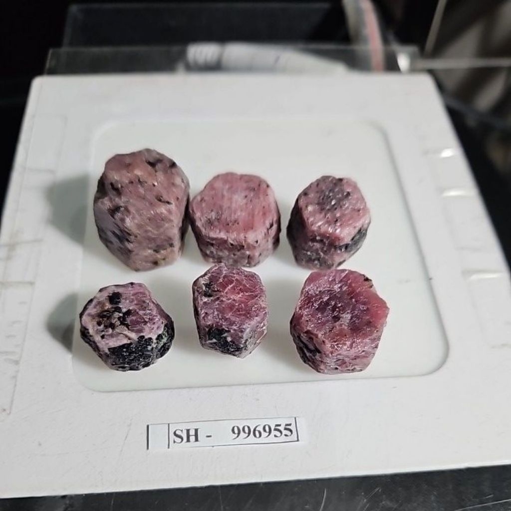 Jual RUBY CORONDUM ROUGH BATU ASLI UV REACTIVE | Shopee Indonesia