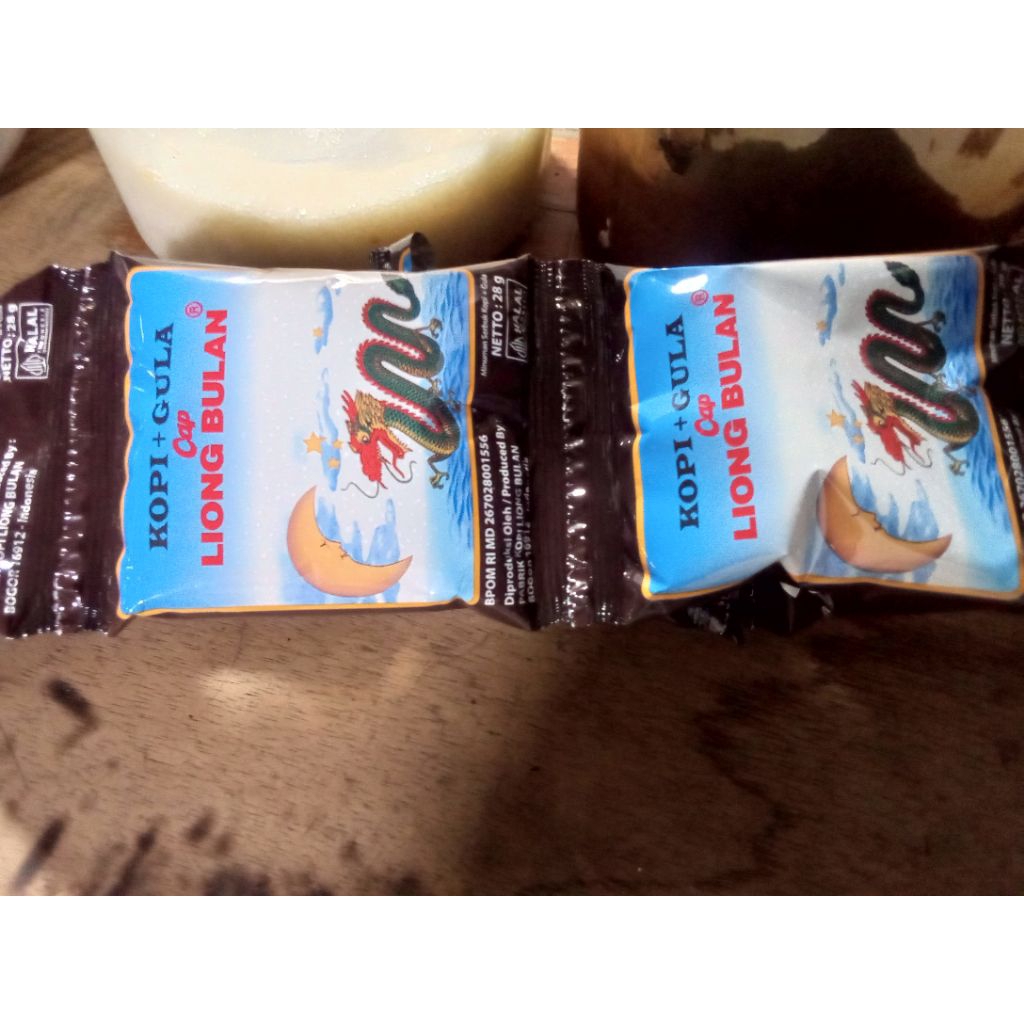 Jual kopi liong bulan renceng isi 10 sachet @ 25 gram | Shopee Indonesia