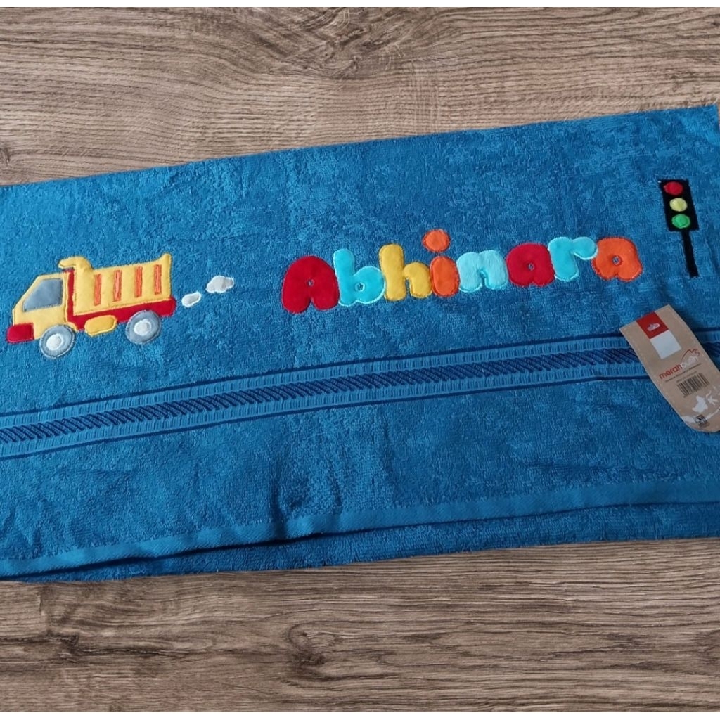 Jual Handuk mandi nama custom / Handuk nama anak | Shopee Indonesia