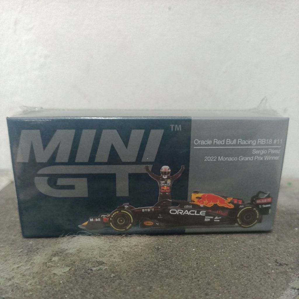 Jual Mini GT# 551 Oracle Red Bull Racing RB18 #11 Sergio Perez (Free ...