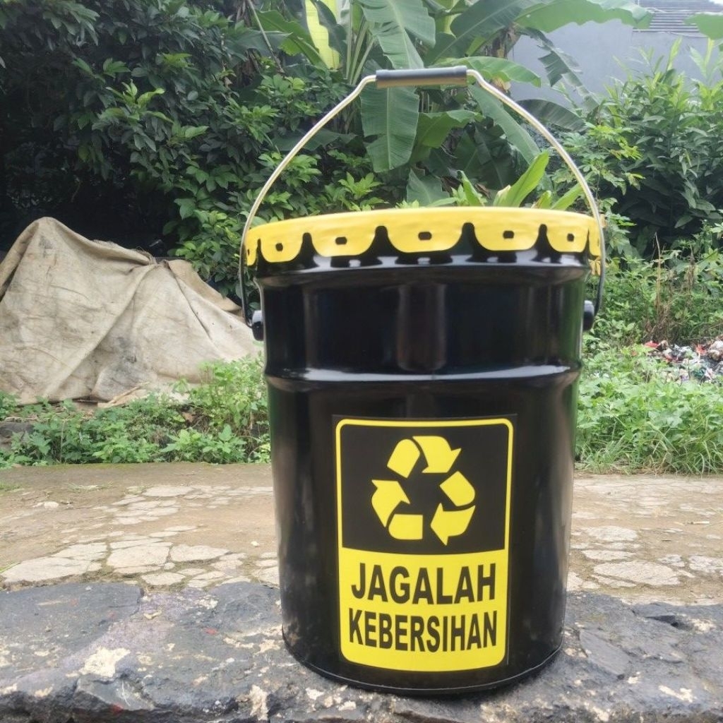 Jual TONG SAMPAH KALENG BESI UKURAN 25L HITAM TUTUP KUNING | Shopee ...