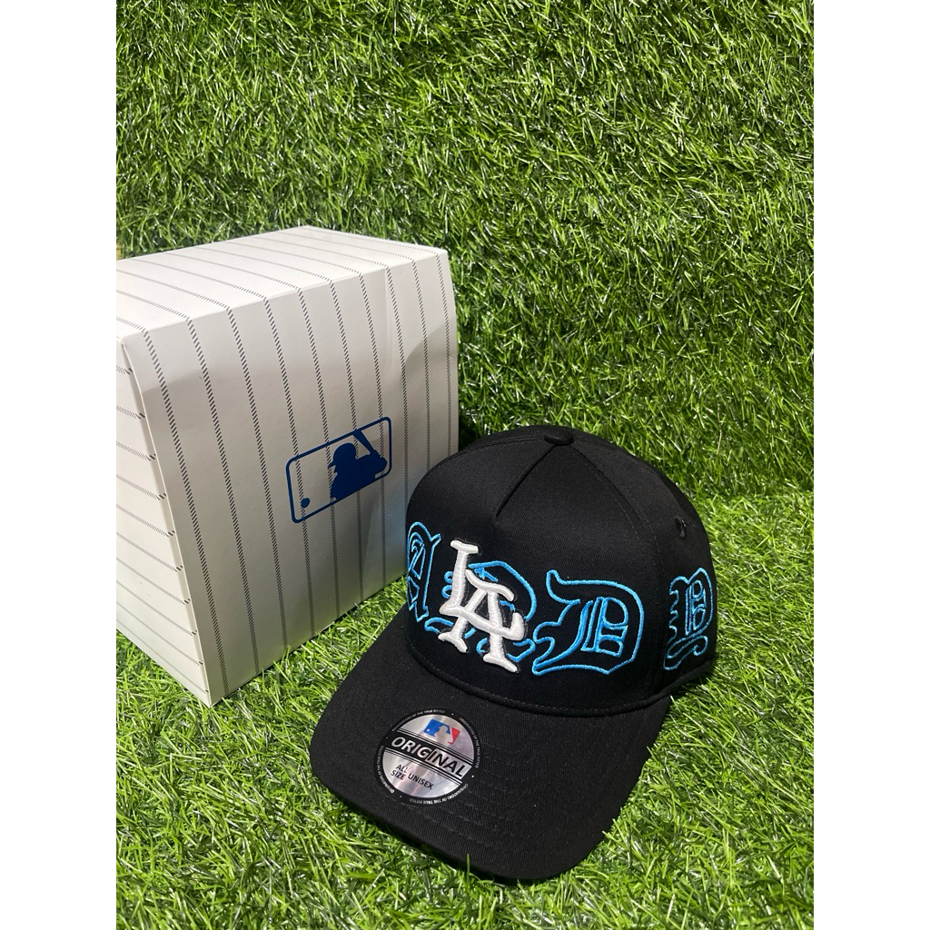 Jual Logo LA Putih Tulisan List Biru Toska Bahan Hitam Topi Premium IDE ...