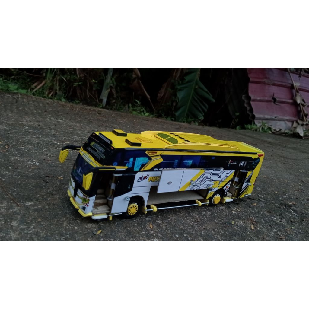 Jual PAPERCRAFT BUS PUTERA UTAMA "RAHMA NURSYIFA" SPEK BUKAAN | Shopee ...