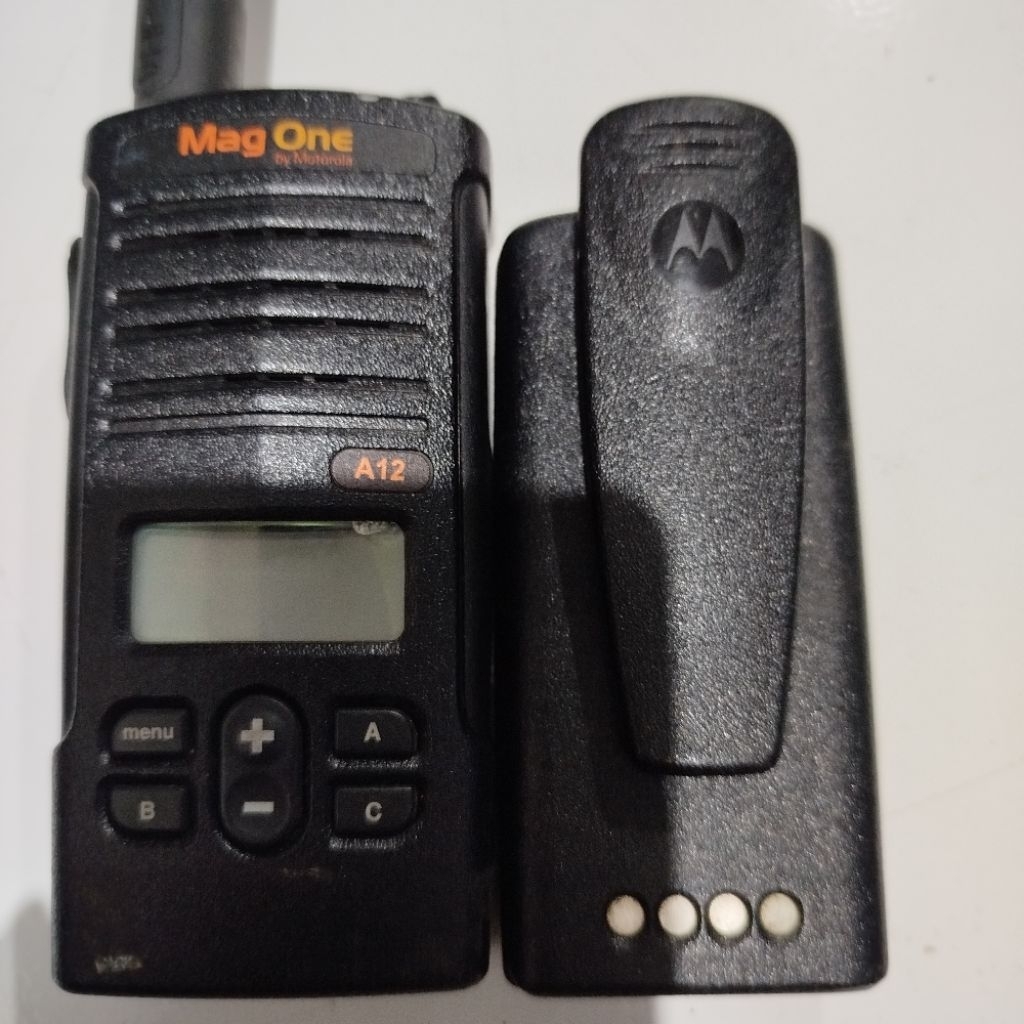 Jual Motorola Ht Mag One a12 bahan | Shopee Indonesia