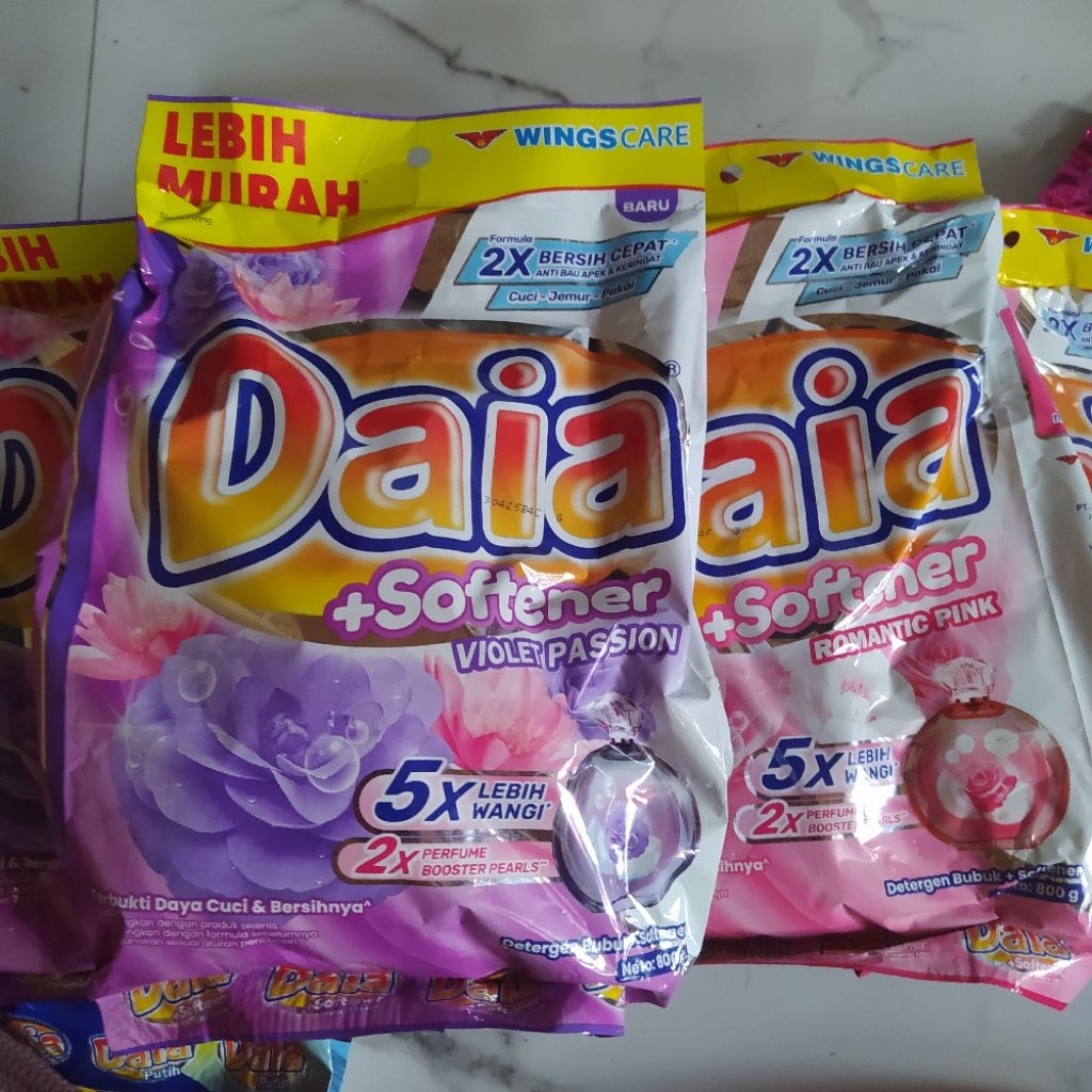 Jual Detergen Bubuk Daia Softener 800gr (tanpa piring) | Shopee Indonesia