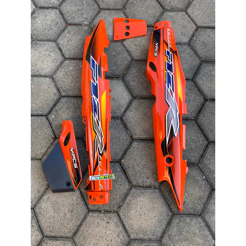 Jual BODY COVER BELAKANG YAMAHA FIZ R FULL CLUCTH 2003 2004 ORANGE SET ...