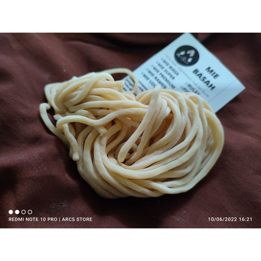 Jual MIE UDON MENTAH 1KG GULUNG 12PORSI LEBIH LICIN DAN HALAL ENAK ...