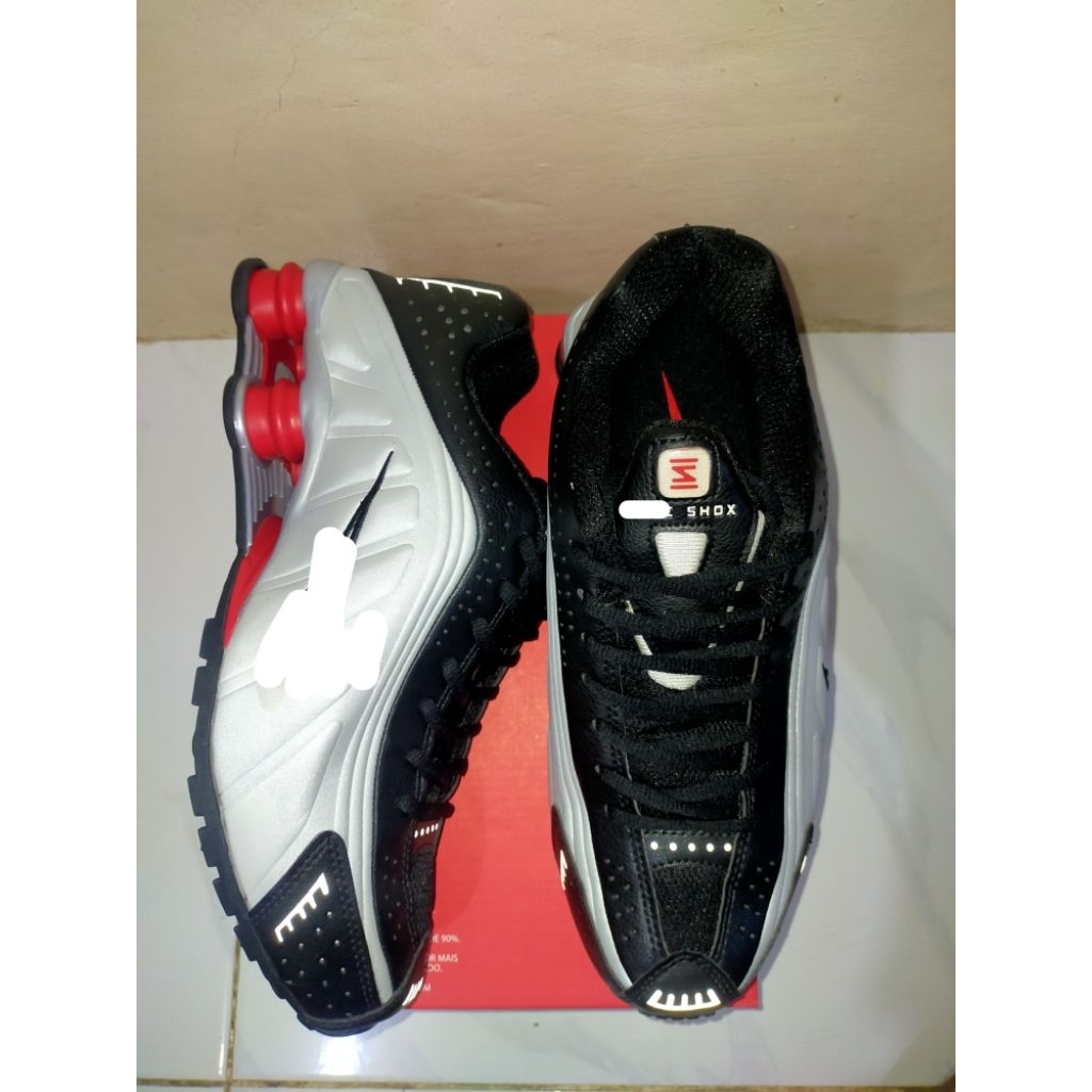 Jual Sepatu SHoX R 4 Black Metallic Silver Red | Shopee Indonesia