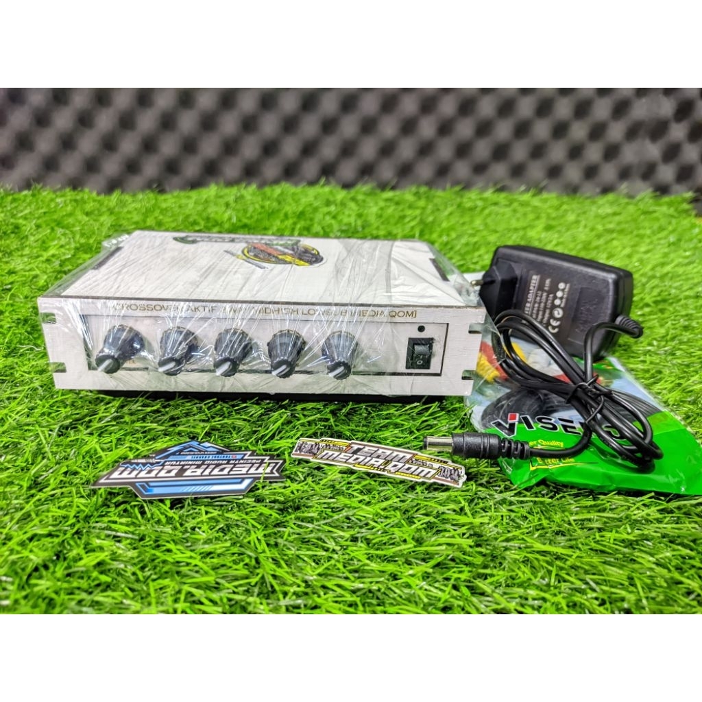 Jual Crossover Aktif 2way midhigh & lowsub colok listrik versi miniatur ...