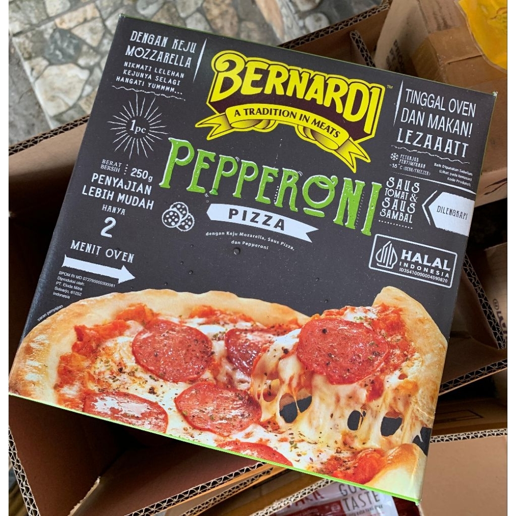 Jual BERNARDI PEPPERONI PIZZA DENGAN KEJU MOZARELLA 250GR | Shopee ...