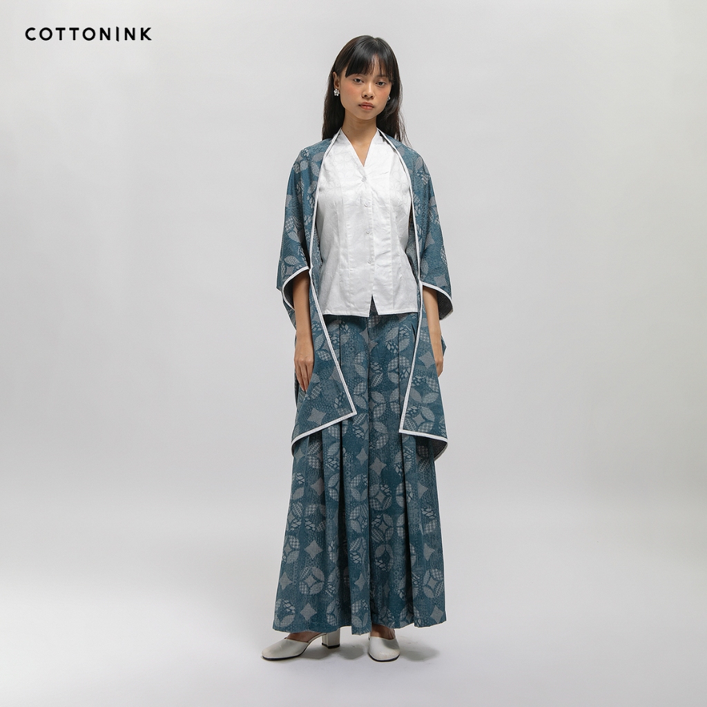 Jual COTTONINK - Outerwear Wanita Divya Kawung Biru Laut #Archipelago2025 | Shopee Indonesia