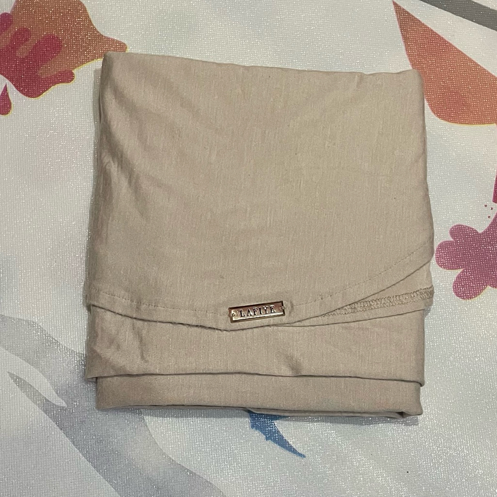 Jual (PRELOVED) Lafiye Skiv Rou Taupe Blush Clay Vineyard Coastal ...