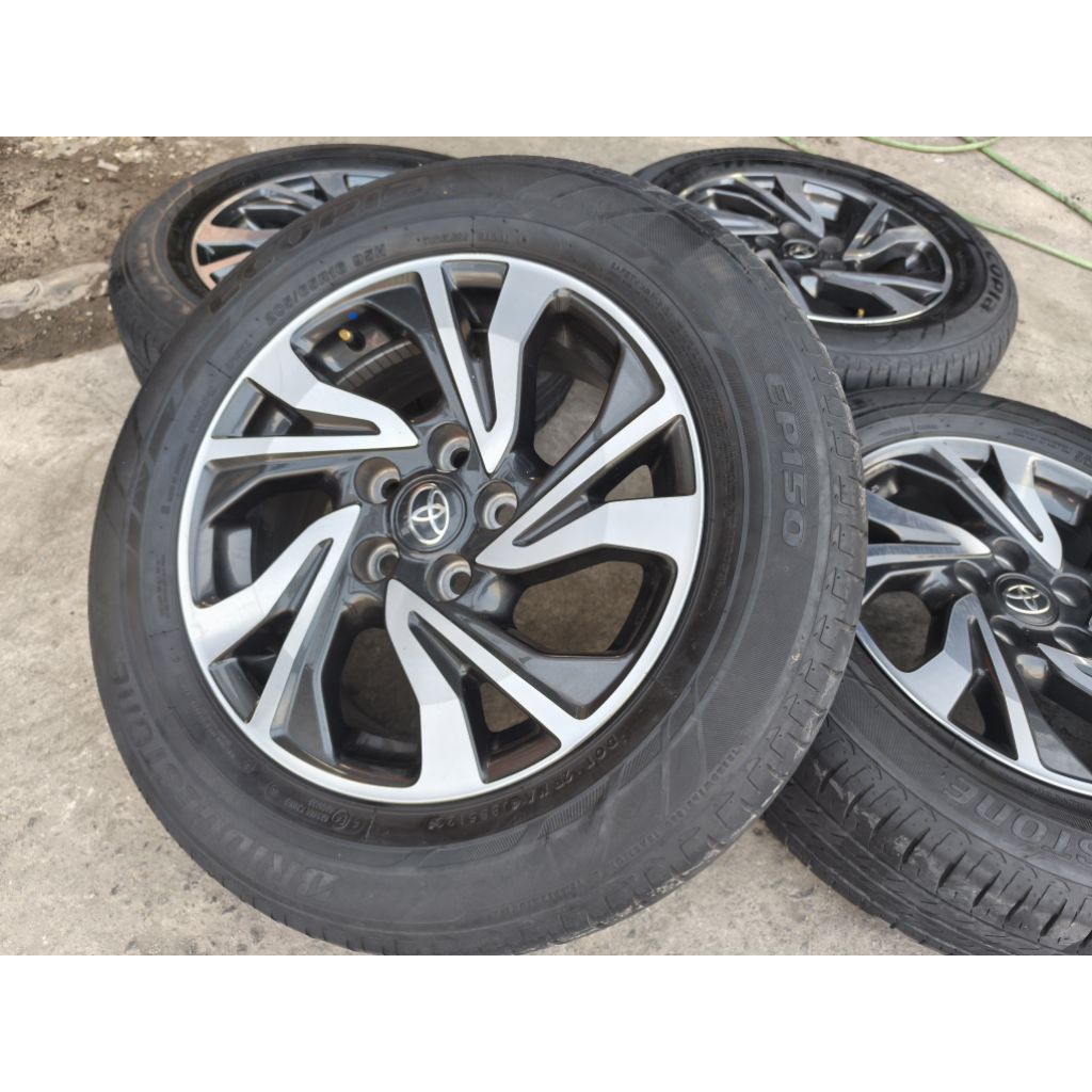 Jual VELG INNOVA REBORN FACELIFT NEW R16 ORIGINAL | Shopee Indonesia