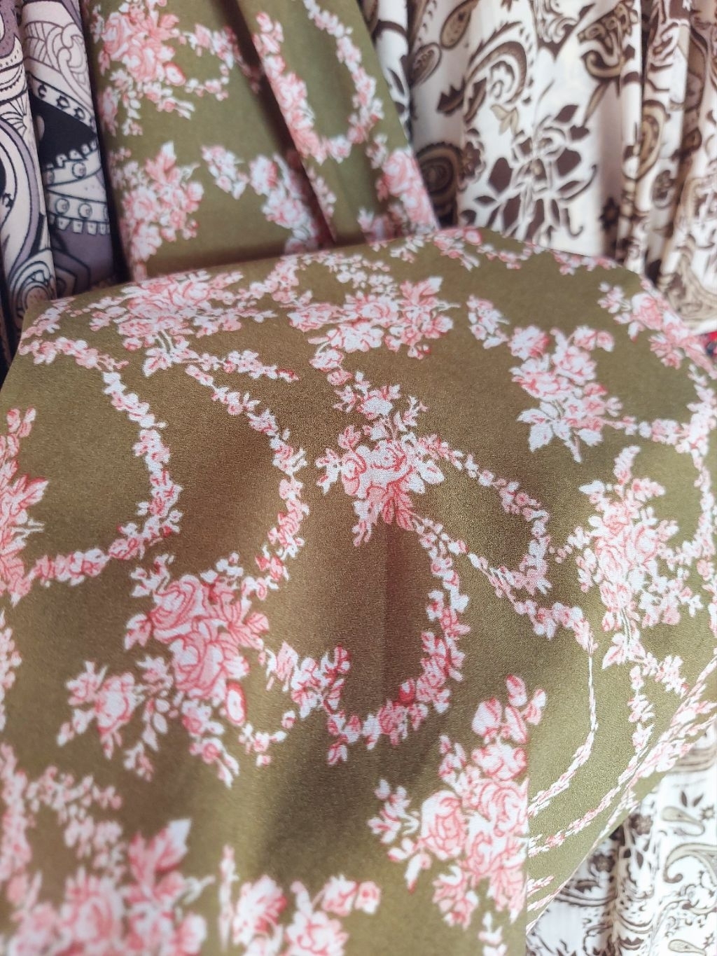 Jual kain wolfis premium motif - kain wolfis motif elegan - kain wolfis ...