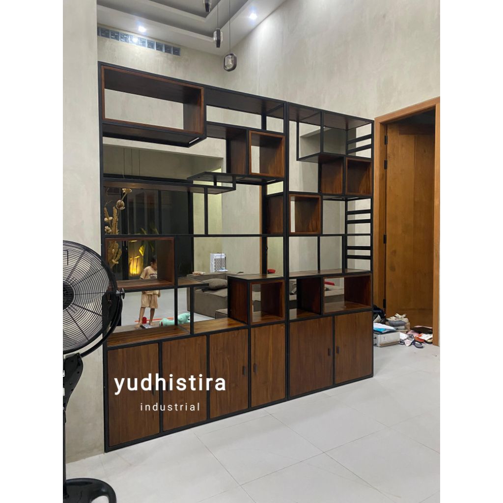 Jual partisi display industrial | Shopee Indonesia