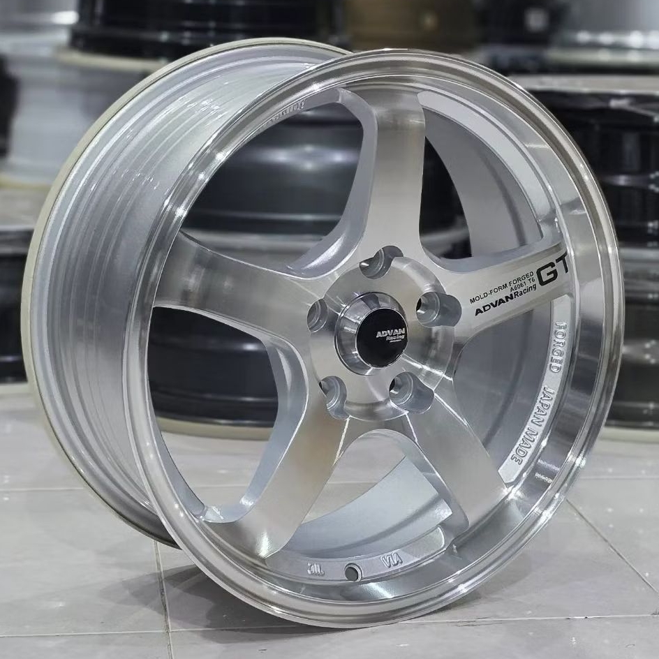 Jual velg mobil ADVAN GT R16 LEBAR 7 ET 40 velg mobil r16 velg racing ...