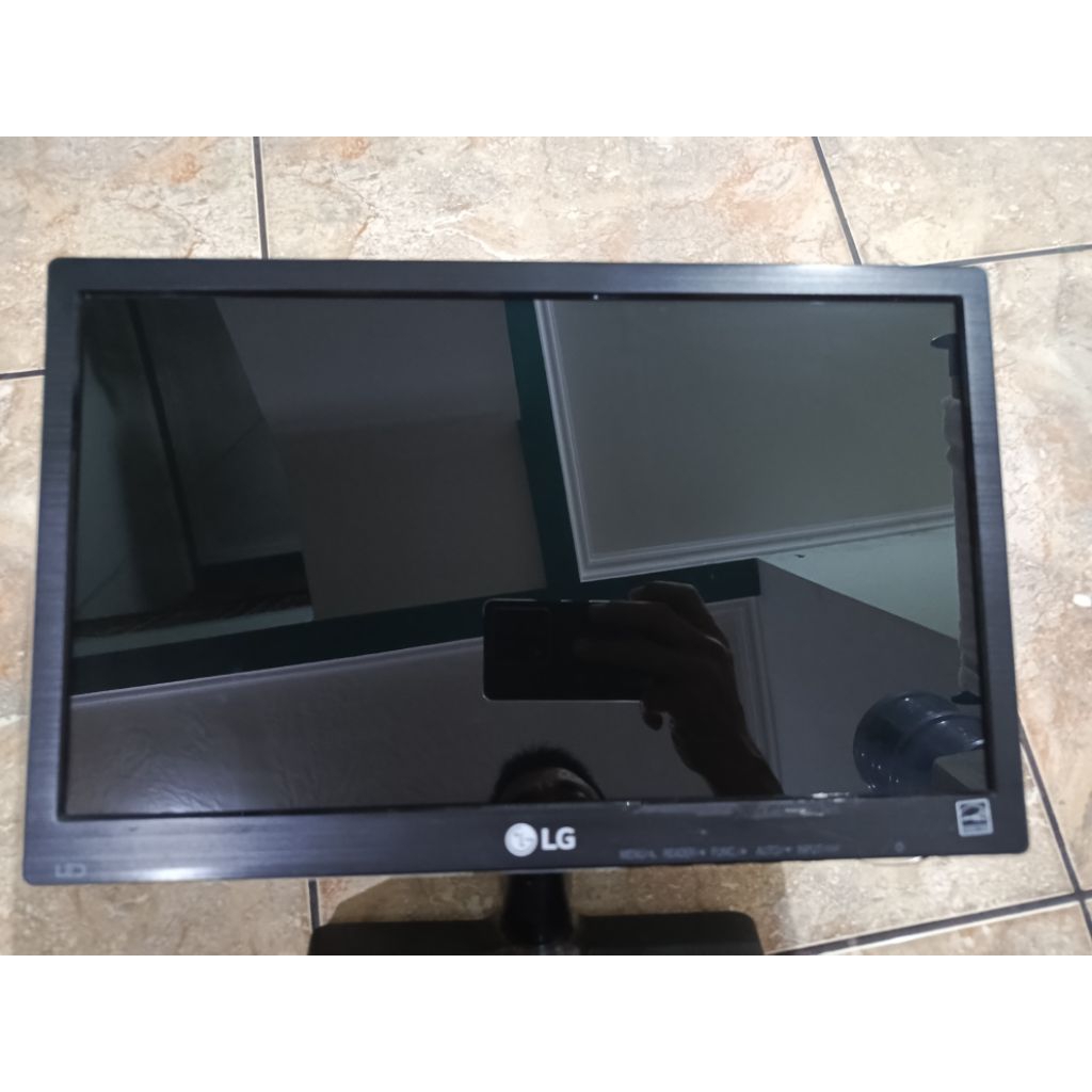 Jual Monitor LG LED 16 M37A normal | Shopee Indonesia