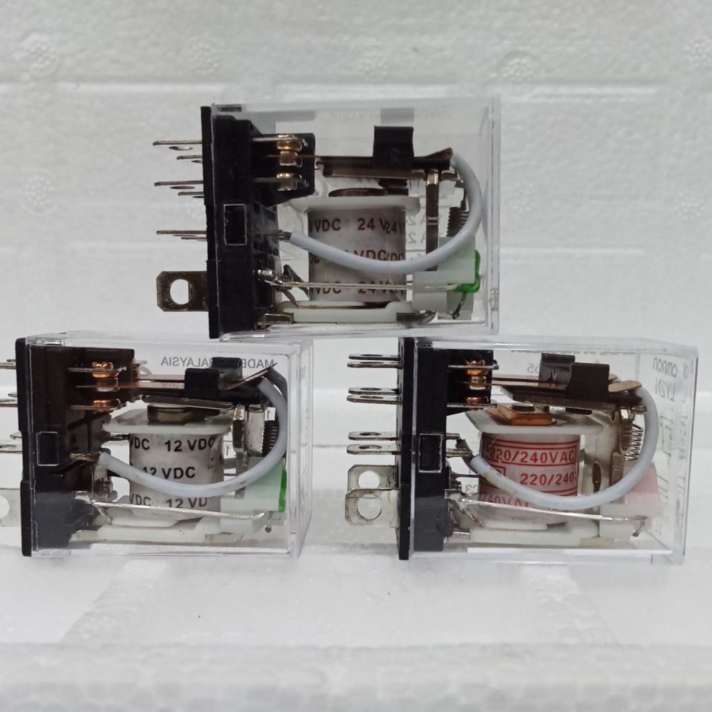 Jual relay omron LY2 LY2N LY2N-J 220vac 8pin 10a plus socket | Shopee Indonesia