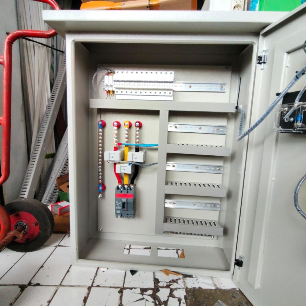 Jual Panel listrik 60A / panel pembagi arus listrik 3phase 60a box ...
