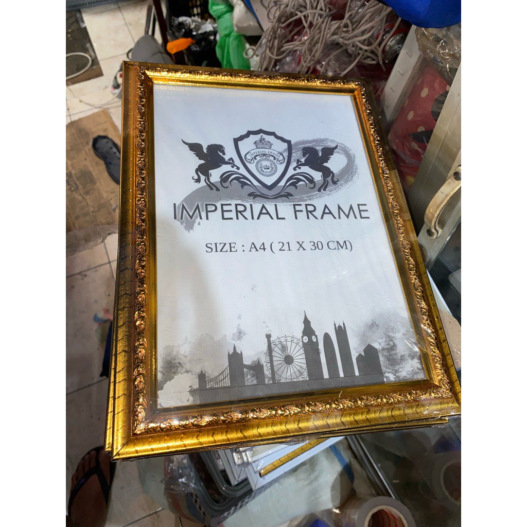 Jual Frame Foto A4/ Bingkai Foto 21x30 Tipe Ukir WhiteGold Free ...