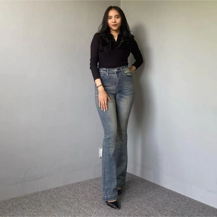 Jual Highwaist Cutbray Jeans Retro 114 - Celana Jeans Cutbray Wanita ...